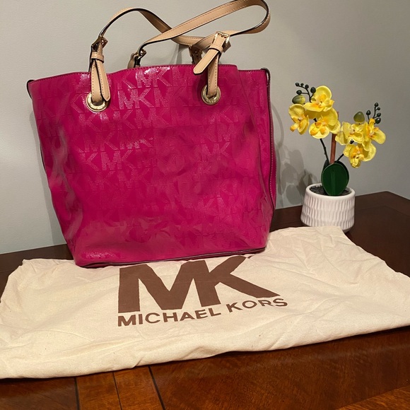 Michael Kors | Bags | Michael Kors Hot Pink Tote | Poshmark